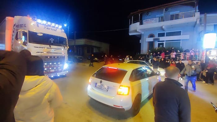 Παρέλυσε το Καλπάκι... Μαζική συμμετοχή στο μπλόκο ΦΩΤΟ- ΒΙΝΤΕΟ • EpirusPost • Ειδήσεις ...